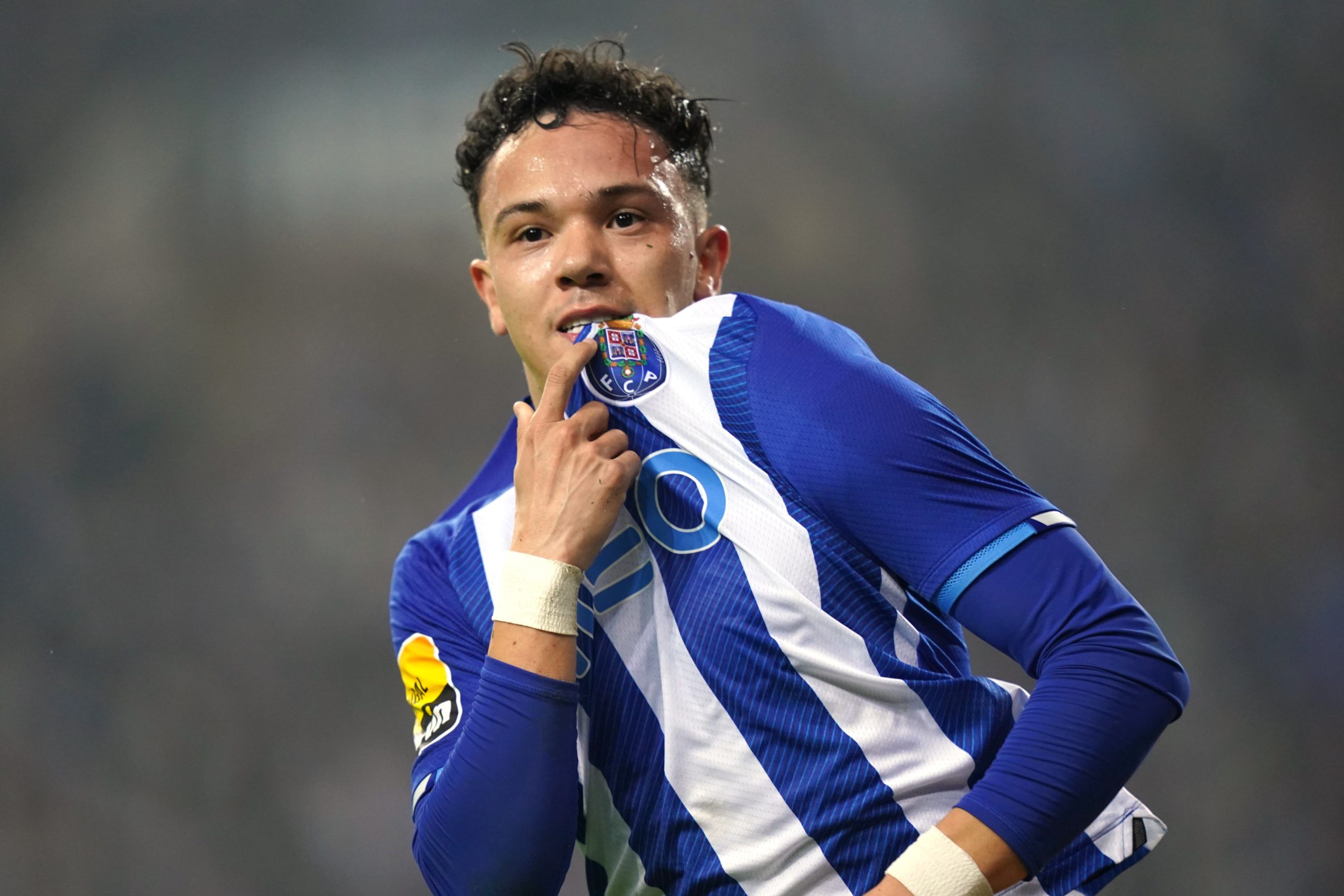 João Mário no 11 - Portistas Oficial