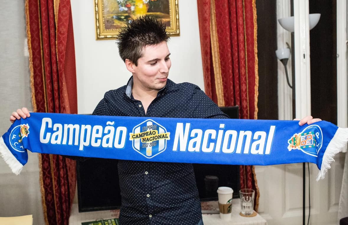 Rui Pinto deixa sérios recados a Villas-Boas após candidatura ...